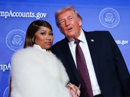 President Trump Proclaims Nicki Minaj 'Greatest Female Rapper in ...